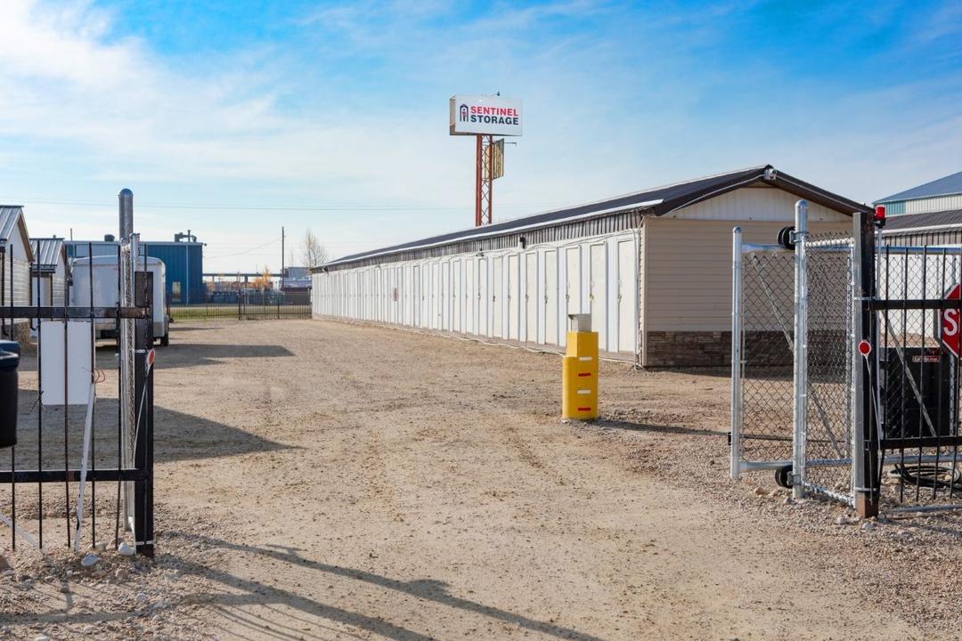 Red Deer Chiles Industrial Park (Self-serve)